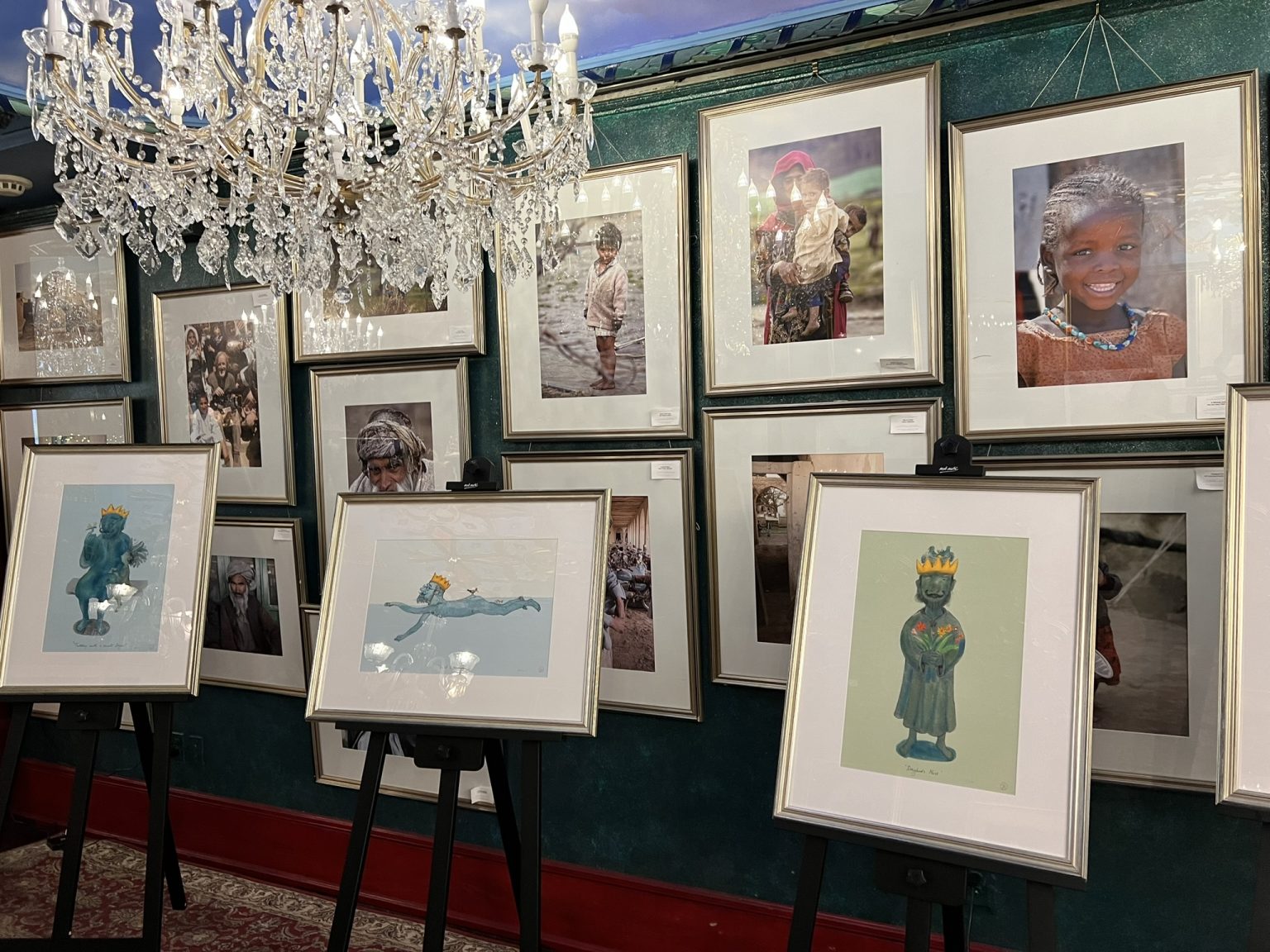 O Museum Adds More Curiosity with New 'Through the Looking Glass' Art ...