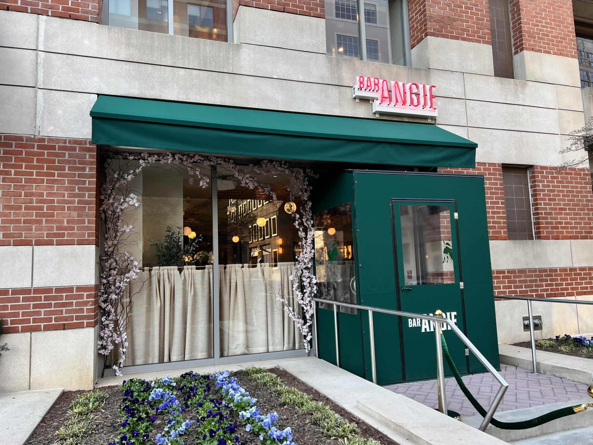Bar Angie Brings Big Apple Charm and Euro Chic to DC’s West End - K ...